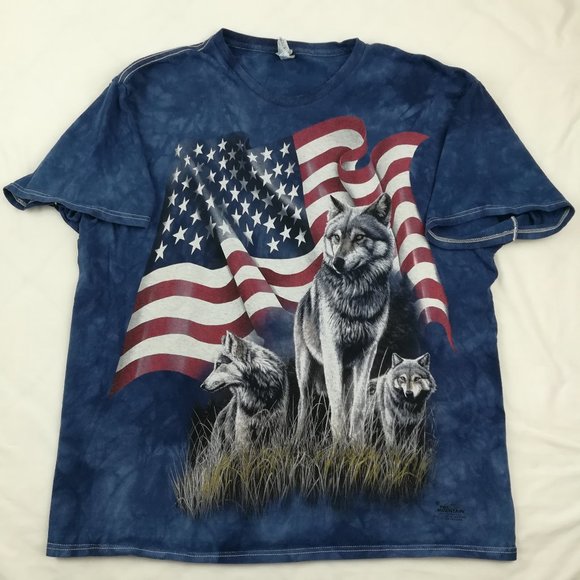 The Mountain | Shirts | Vintage 20 The Mountain Wolves Wolf Usa Flag ...